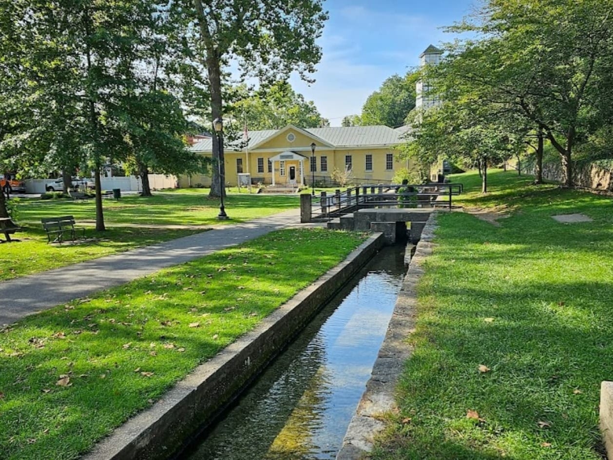 Berkeley Springs State Park - Blue Maple