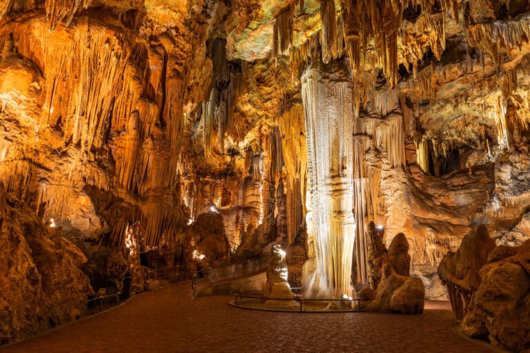 A First Timer’s Guide to Luray Caverns - Blue Maple