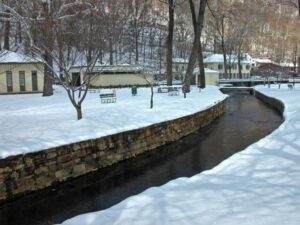 Visiting the Natural Hot Springs in Berkeley Springs, WV - Blue Maple