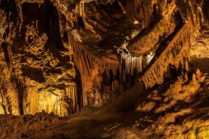 Exploring the Shenandoah Caverns - Blue Maple