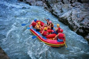 Your Guide to White Water Rafting in Harpers Ferry - Blue Maple