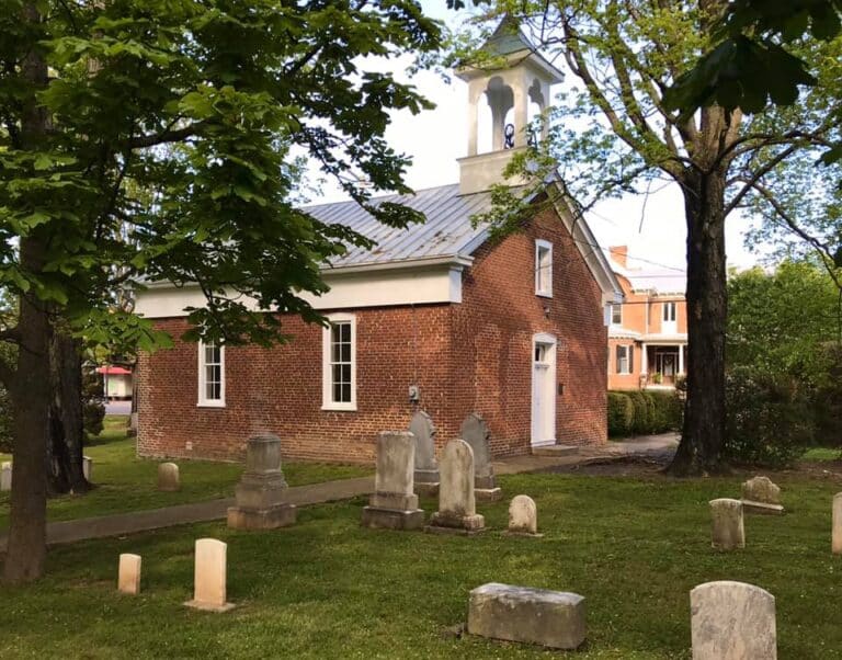 Ultimate Visitors Guide to Mount Jackson VA- Blue Maple